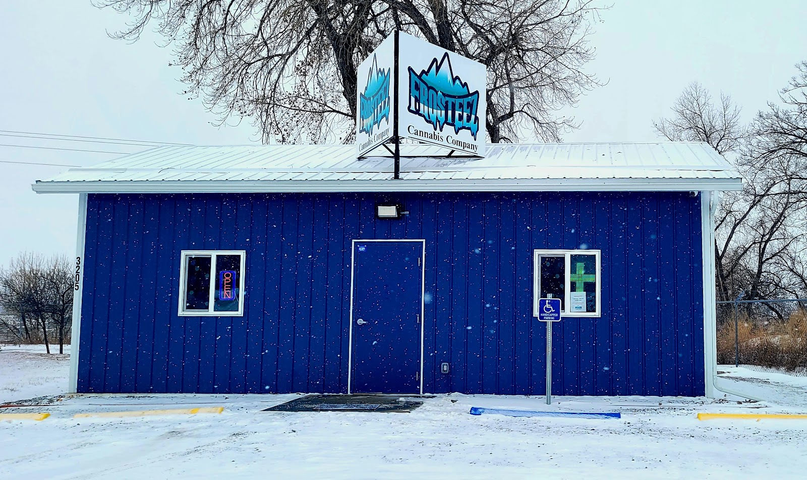 Frosteez Dispensary Lockwood | The Local Canna Guide